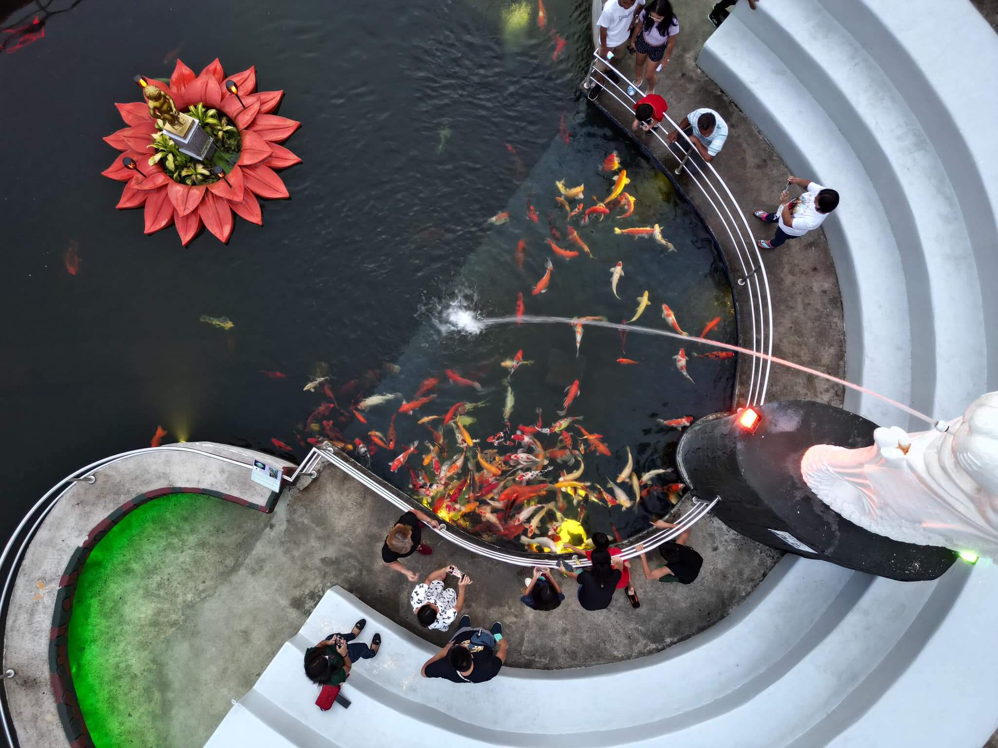 Sikatuna's Mirror of the World: A Gateway to Global Wonders